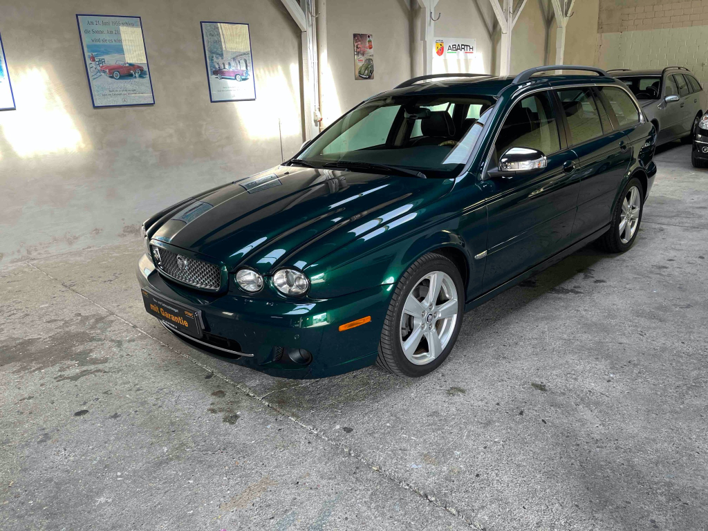 Jaguar X-Type Estate 2.2 D Executive - Jag & Friends