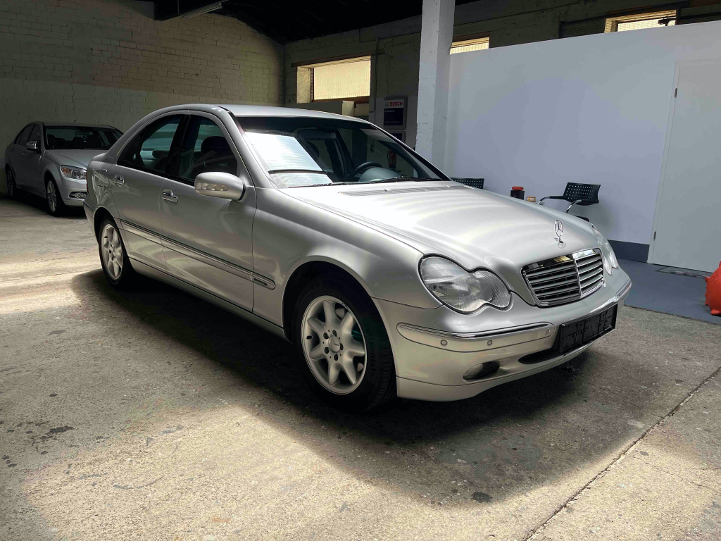 Mercedes-Benz C240 Elegance - Jag & Friends